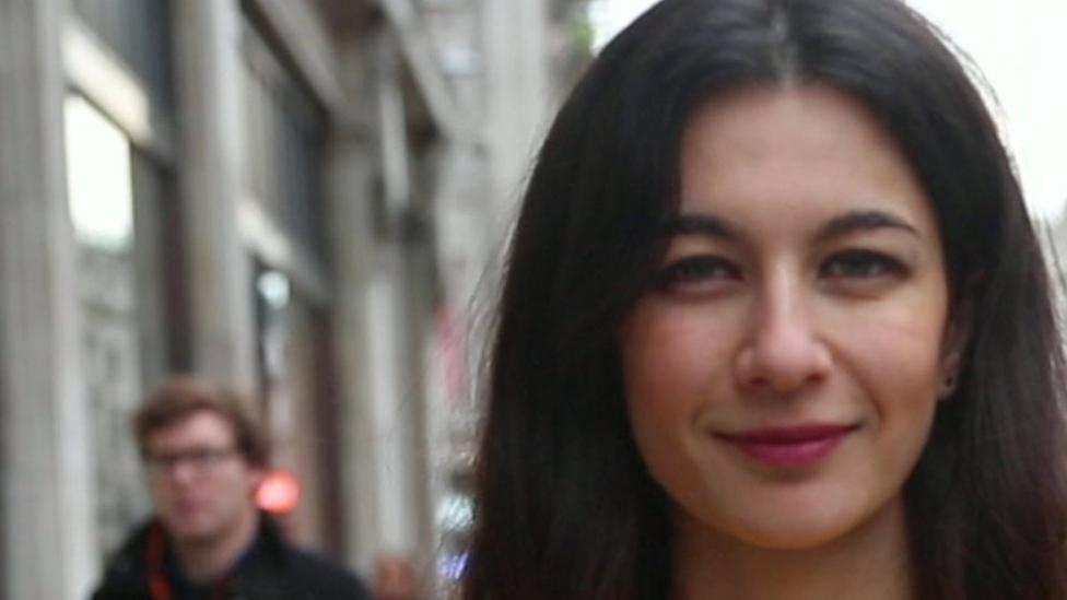 How disconnecting the internet could help our identity - BBC News