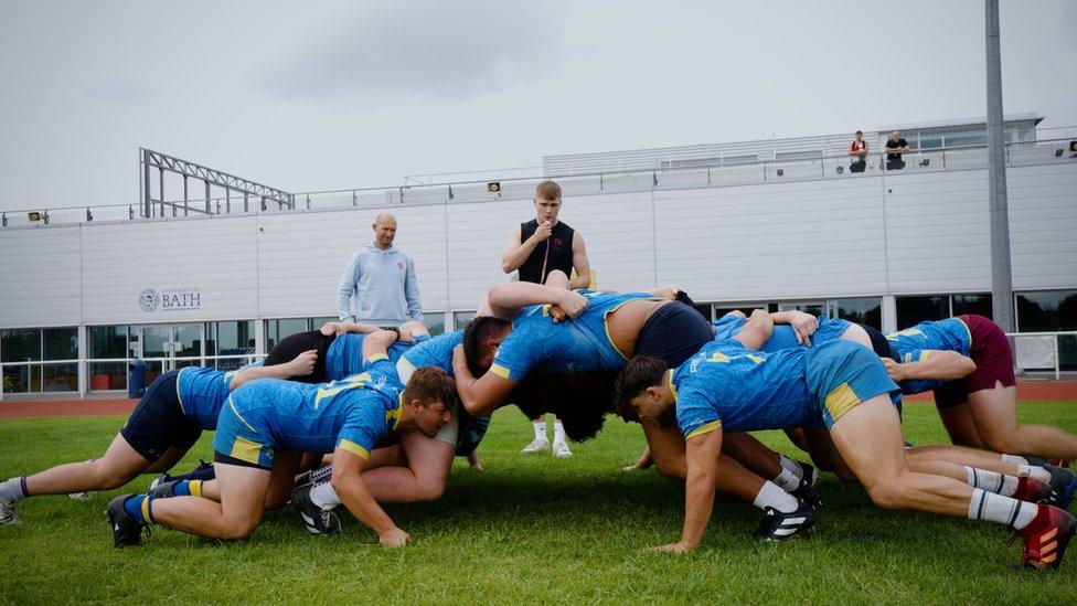 Bath Uni rugby scrum technique 'is protecting players' - BBC News