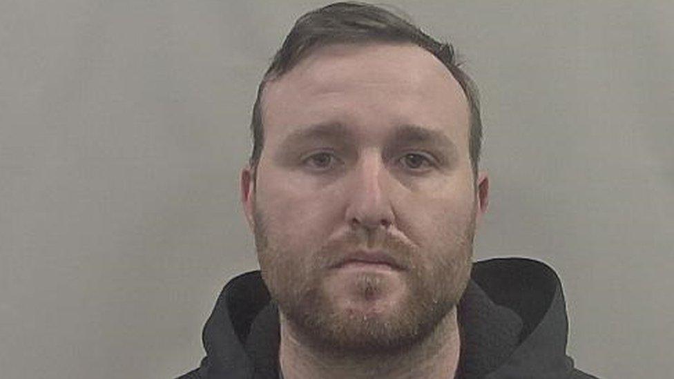 Man jailed over indecent images of children - BBC News