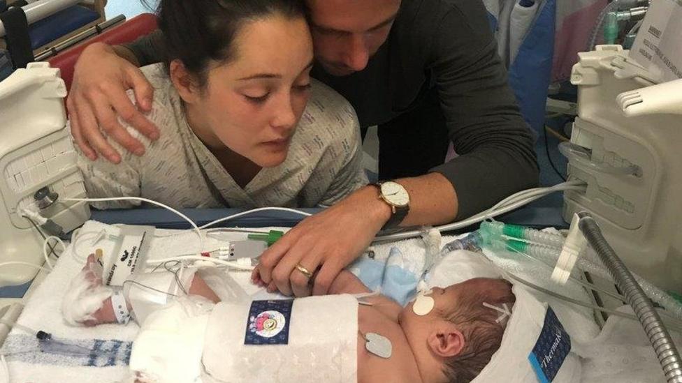 East Kent hospitals: The failings that led to baby deaths - BBC News