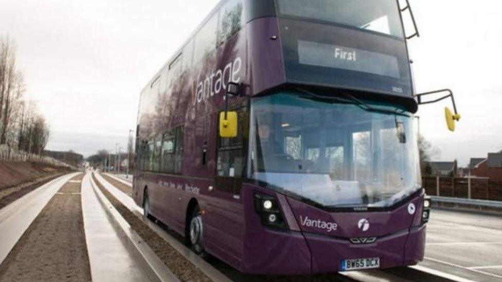 New guided busway between Leigh and Manchester opens - BBC News