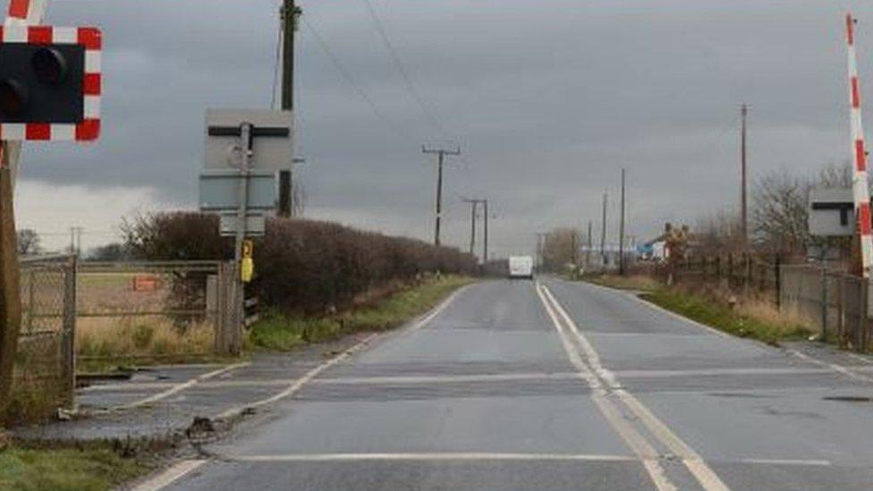 Barriers raised at Doncaster crash level crossing says report - BBC News