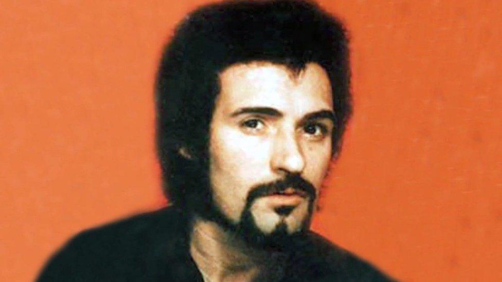 Yorkshire Ripper hoaxer Wearside Jack dies - BBC News