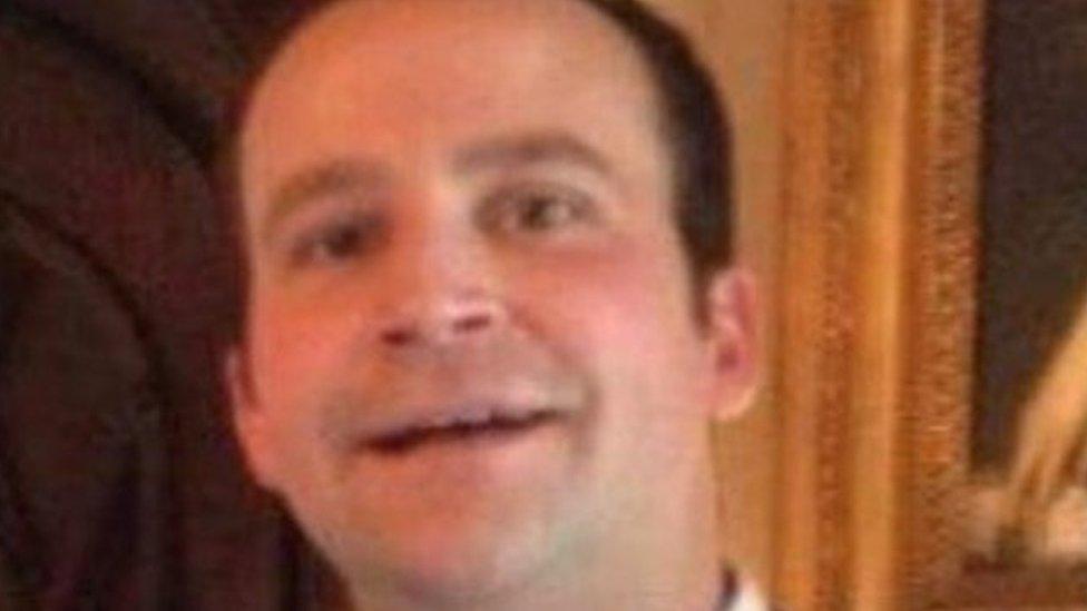 Daniel Fitzjohn: Murder arrest in Northampton newsagent stabbing - BBC News