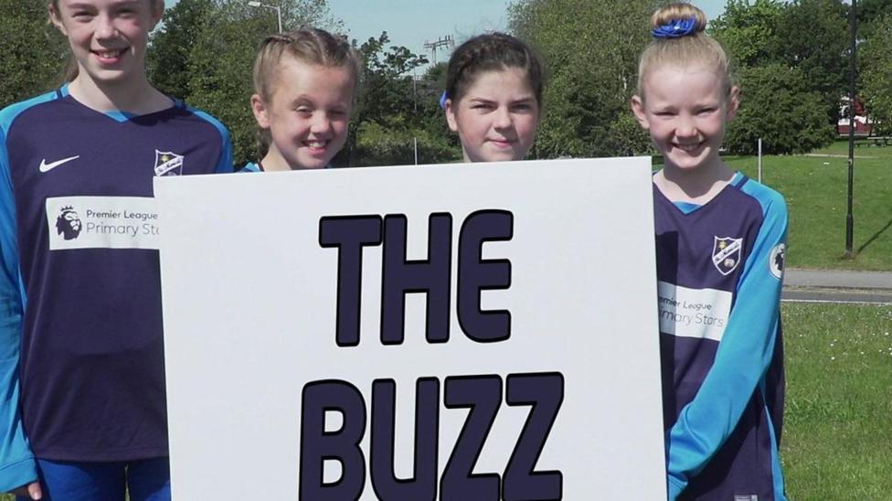 Alex Scott: Fifa's first female English-speaking commentator - BBC ...