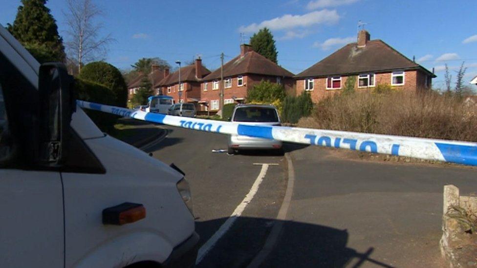 Stourbridge: Murder arrest over fatal shooting - BBC News