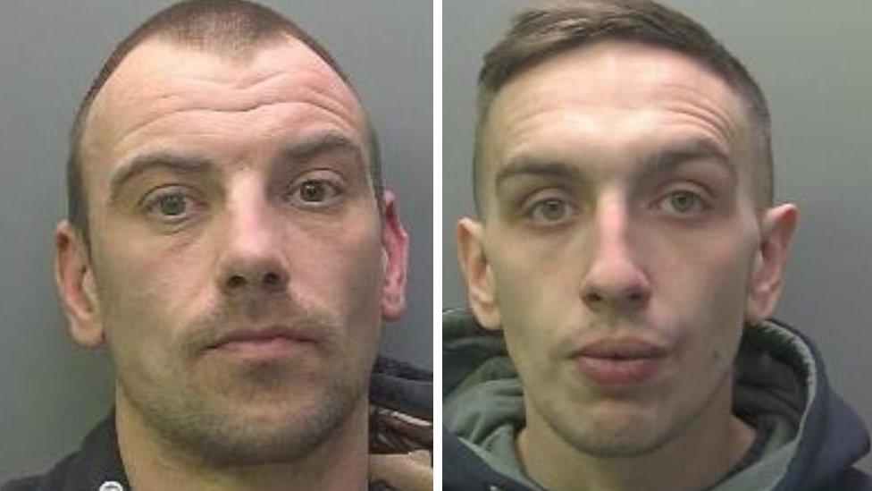 Peterborough robbers who held knives to man's throat jailed - BBC News