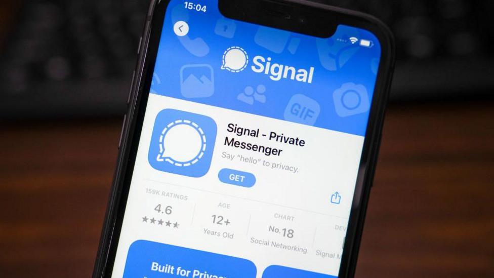 What is messaging app Signal and how secure is it? - BBC News