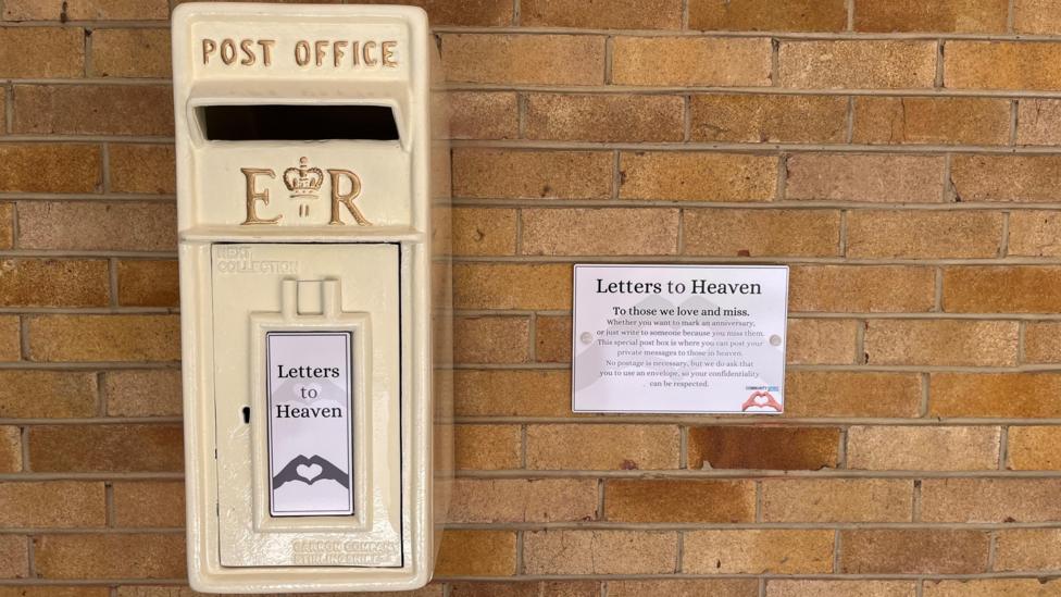 'Letters to heaven' post boxes installed in Newton Aycliffe - BBC News
