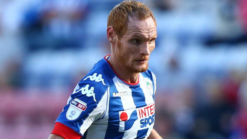 Gary Sprake: Ex-Wales and Leeds United goalkeeper dies - BBC Sport