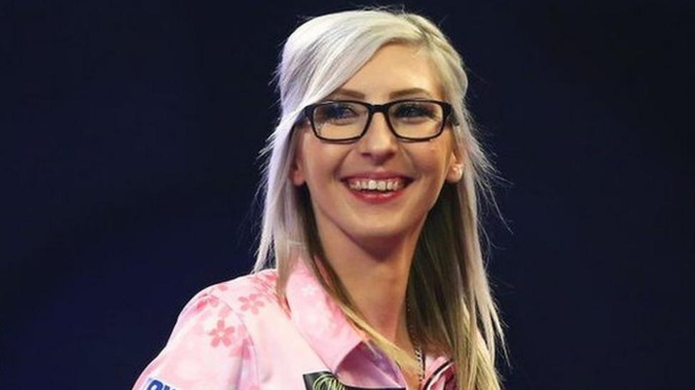 Darts appeal for more girls to take up sport in Stoke-on-Trent - BBC News
