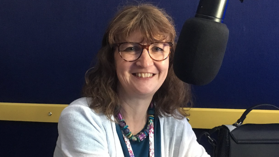 Staffordshire to have more 'warm spaces' opened up - BBC News