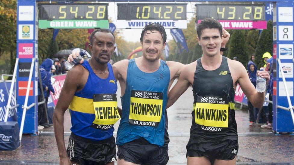 Athletes compete in Great Scottish Run - BBC News