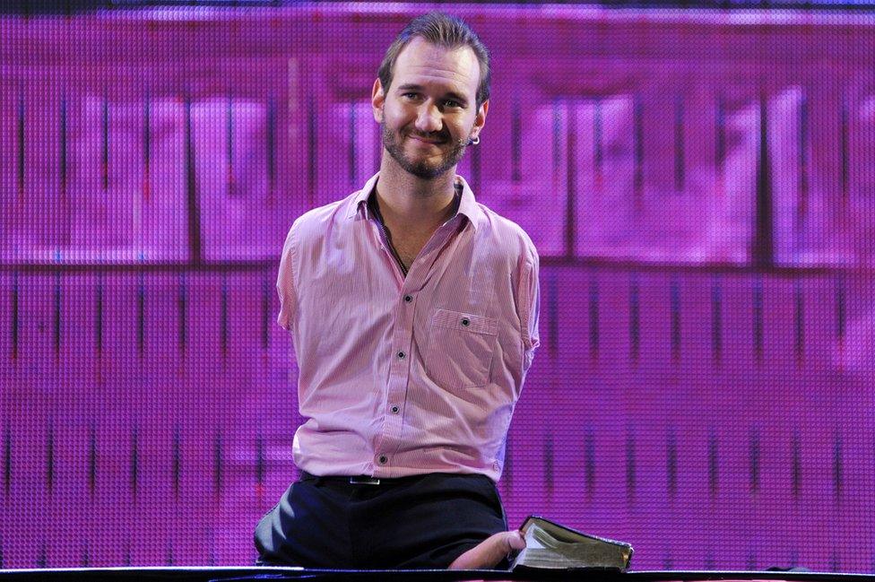Nick Vujicic Far
