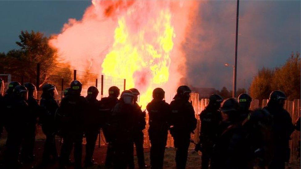 Policing of bonfire removal cost £188,000 - BBC News