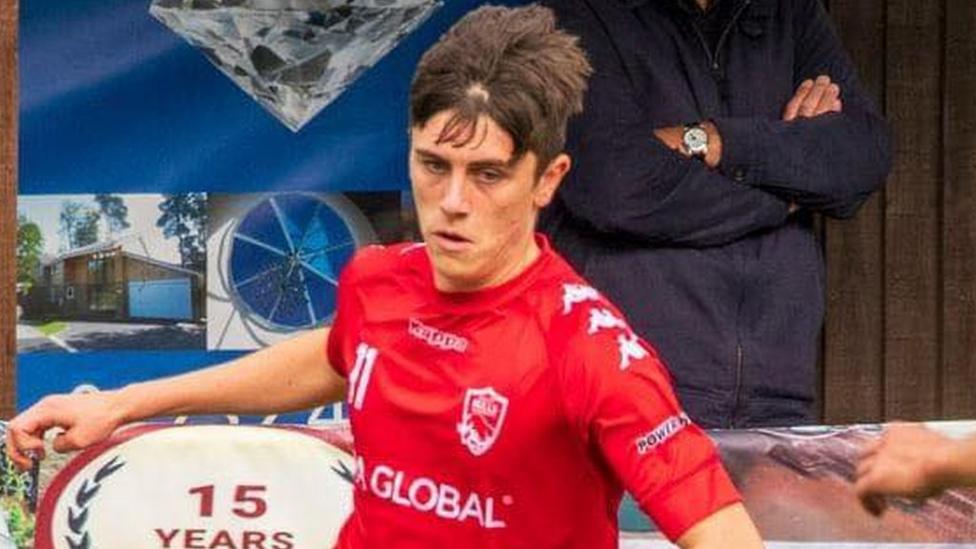 Jersey Bulls: Jay Giles goal secures 1-0 win over Balham - BBC Sport