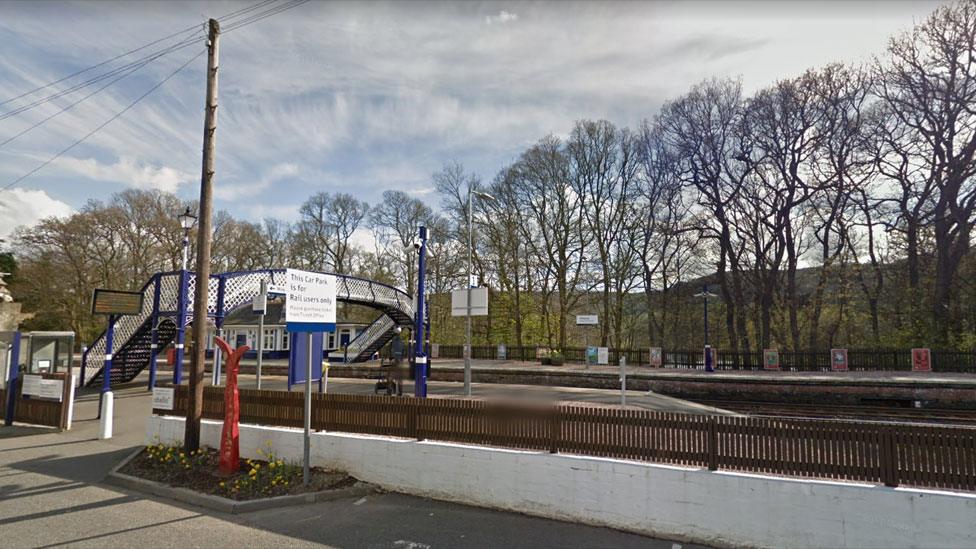 Highland line £20m re-signalling contract awarded - BBC News
