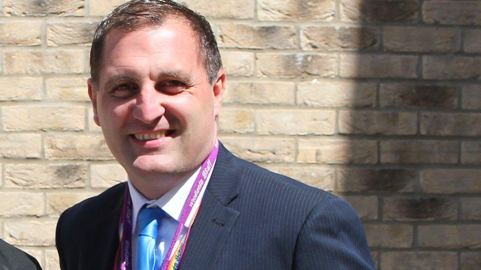 School offers children week off in term time - BBC News