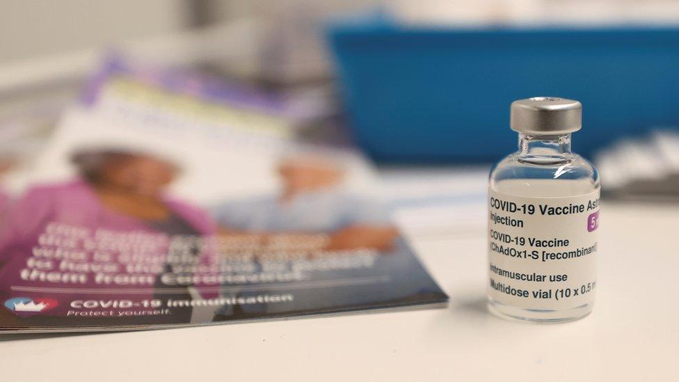 Covid-19: Luton's new mass vaccination centre opens - BBC News