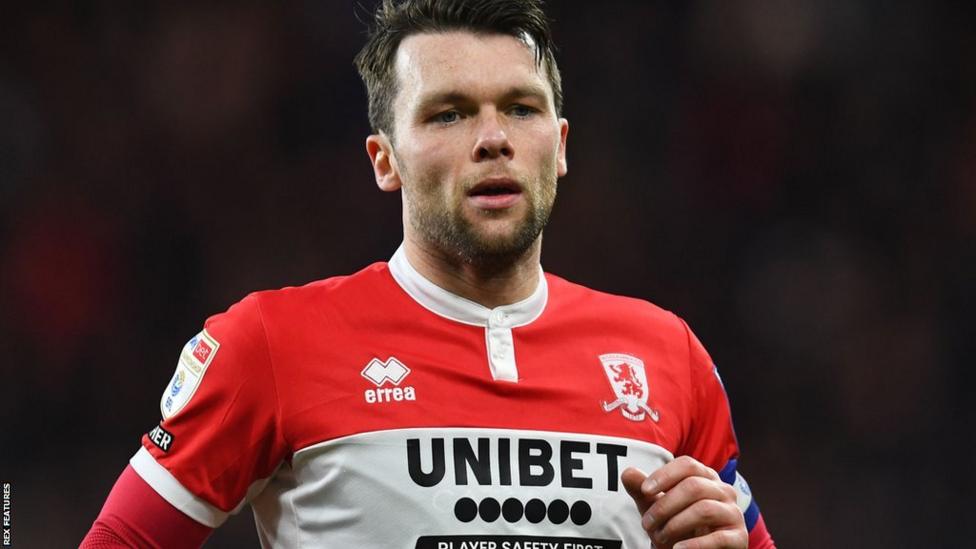 Jonny Howson: Middlesbrough skipper Jonny Howson extends deal - BBC Sport