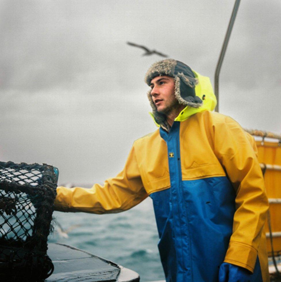 In pictures: The plight of the fishermen - BBC News