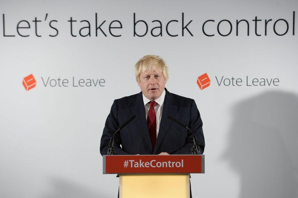 In pictures: UK votes to leave EU - BBC News