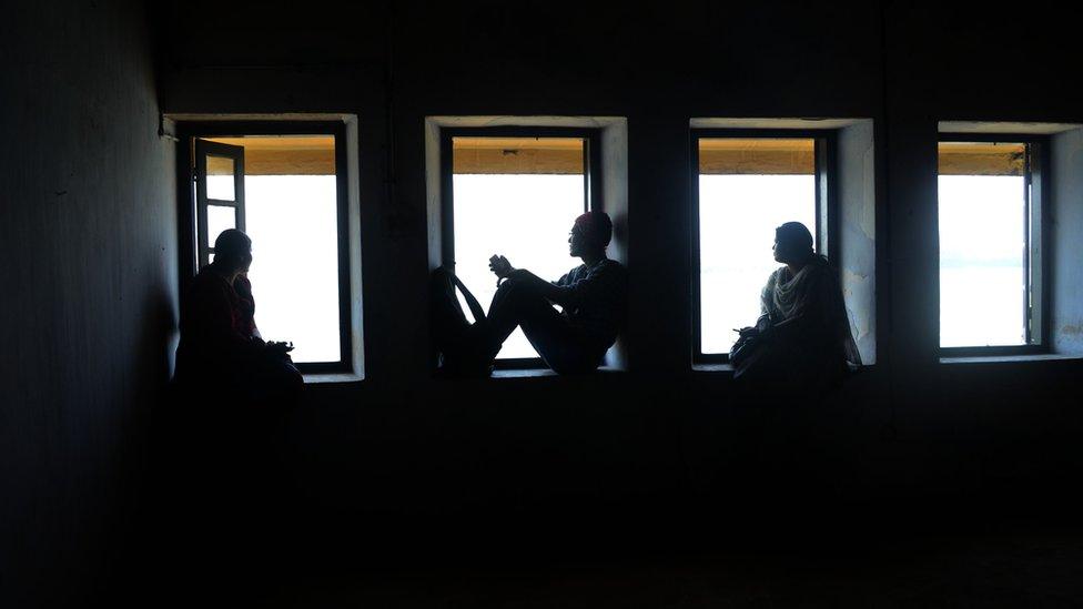 Your pictures: Windows - BBC News