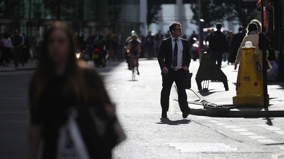 How to deal with uncertainty - BBC News