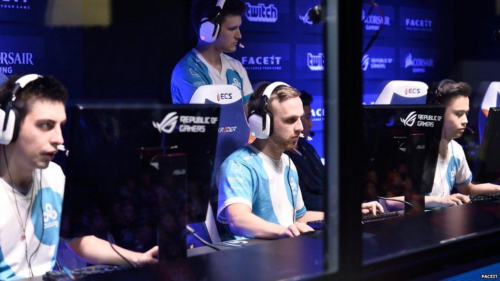 YouTube to help gamers build their audiences - BBC News