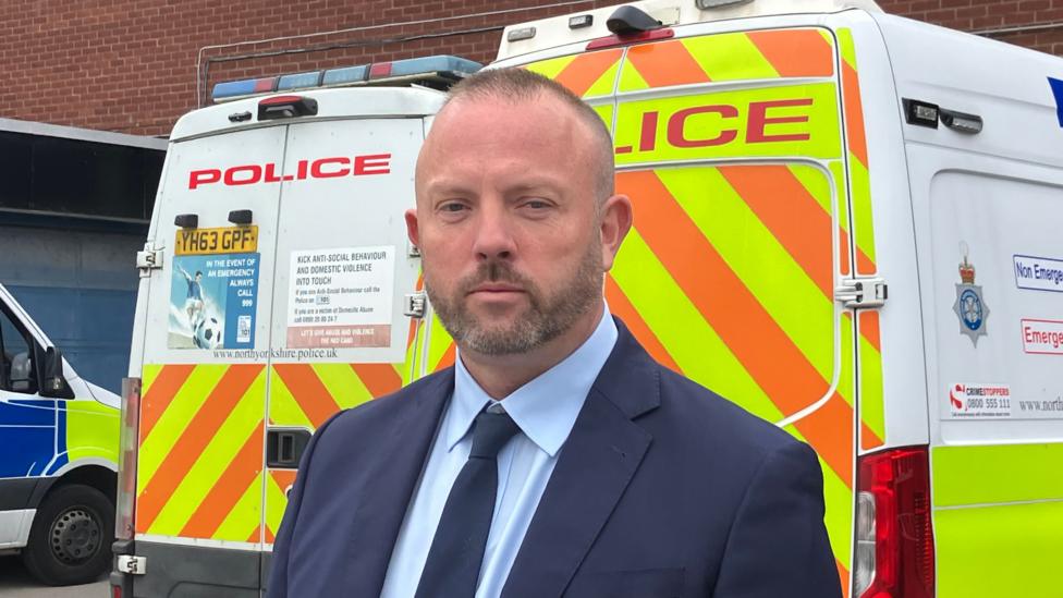 More than 100 arrested in York county lines crackdown - BBC News