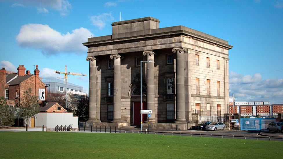 The beautiful stations of rail's golden age - BBC News