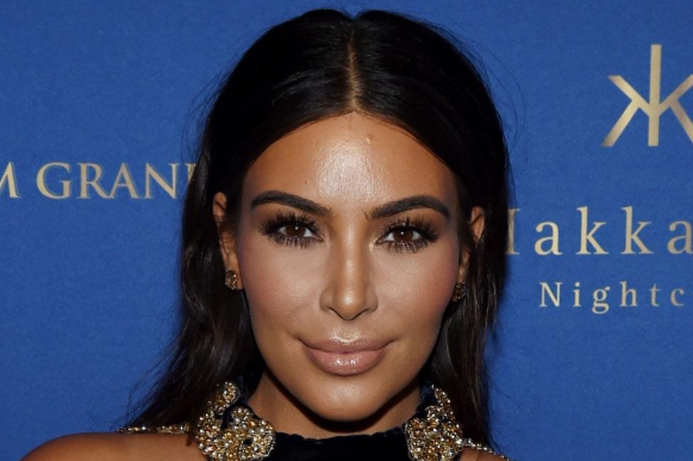 Kanye West visit to Skye inspires #HipHopCops tweet - BBC News