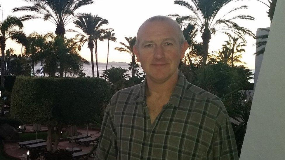 Gary Dean murder: Scott and Carol Dawson jailed for life - BBC News