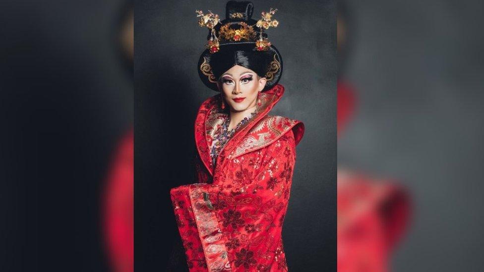 The Chinese drag artist who found self-acceptance in Bristol - BBC News