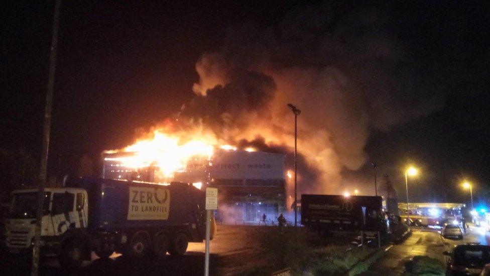 Exeter waste firm fire tackled by 20 fire crews - BBC News