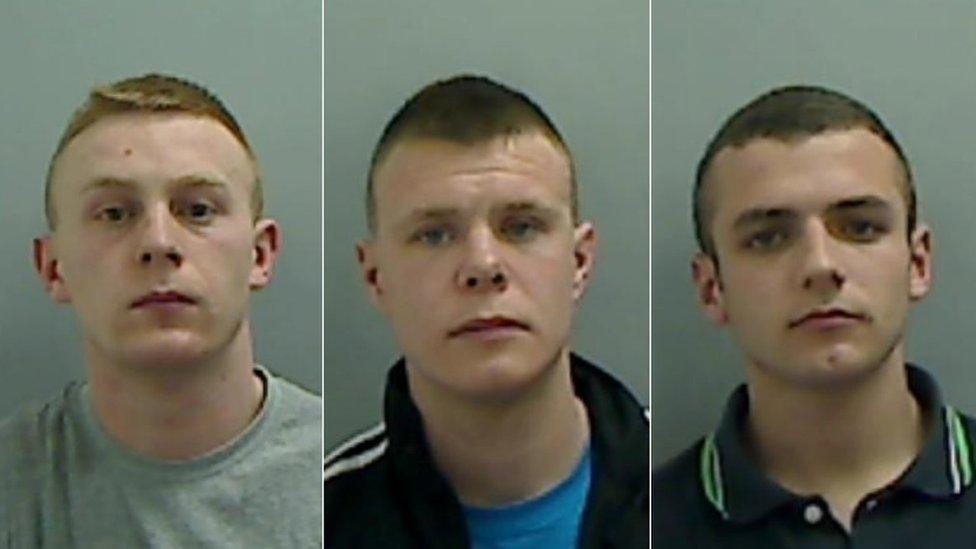 Lee Pettite death: Two convicted for killing Eston man - BBC News