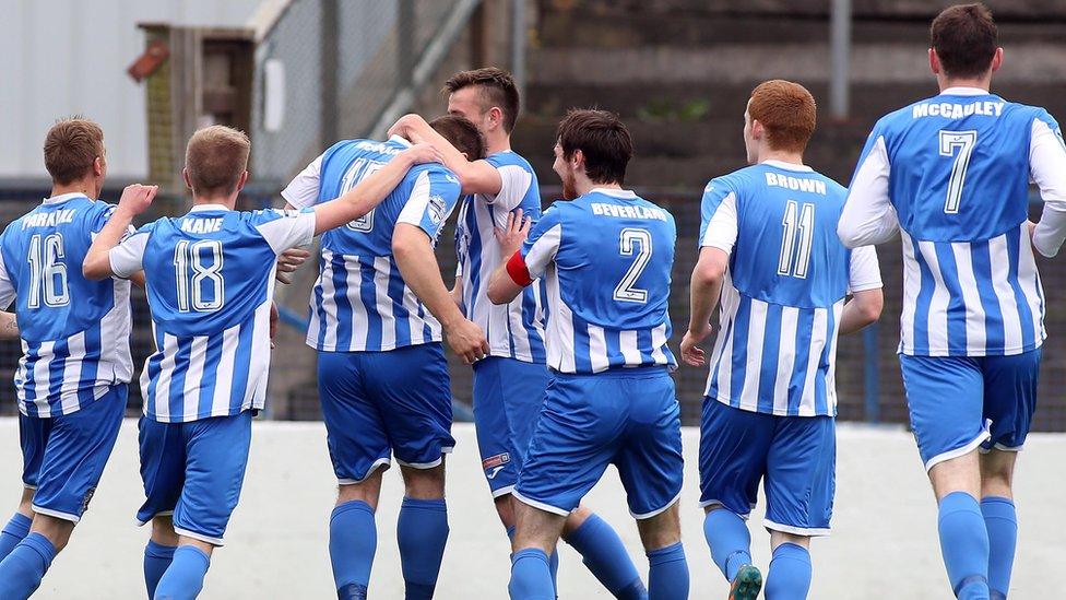 Premiership action caught on camera - BBC Sport