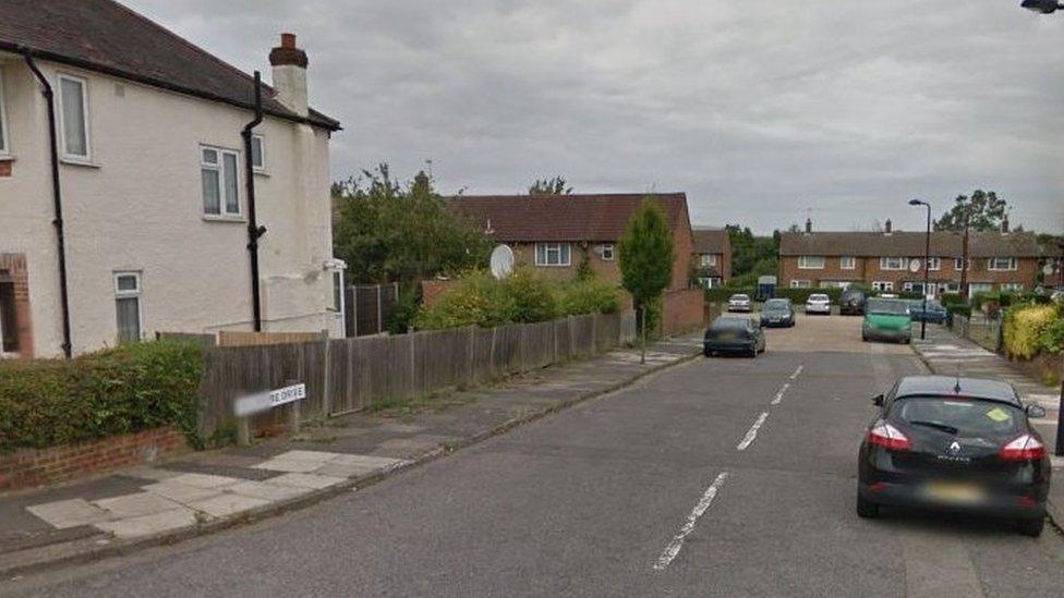 Teen critically injured after three London stabbings - BBC News