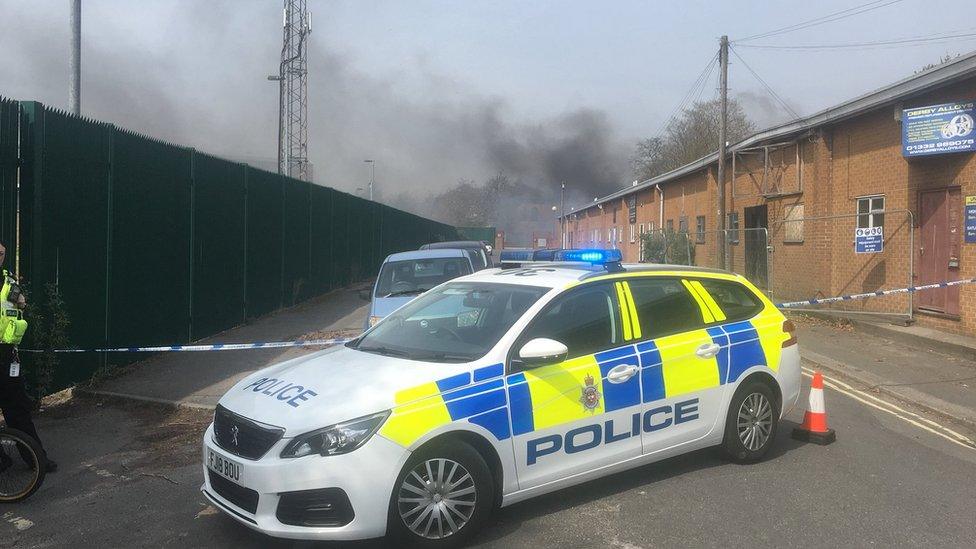 Explosions heard in Derby city centre after blaze - BBC News
