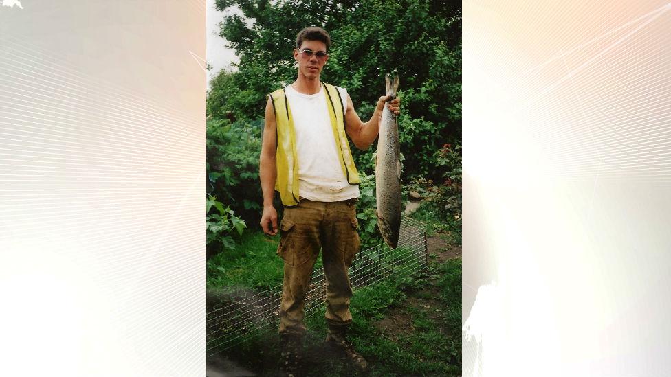 David Langdon death: Cleared women win payout from police - BBC News