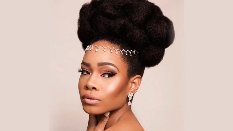 Halo Code: Black hair guide launched to stop discrimination - BBC News