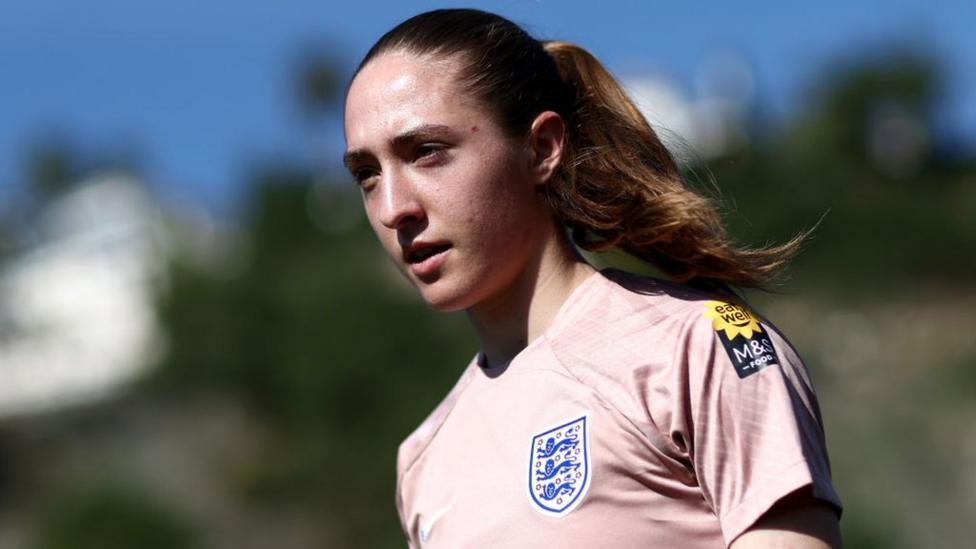 Manchester City sign Bristol City defender Naomi Layzell on four-year ...
