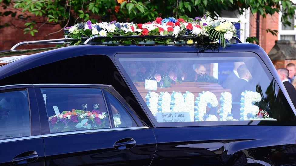 John Boreland murder: Police revisit scene of prominent loyalist's ...