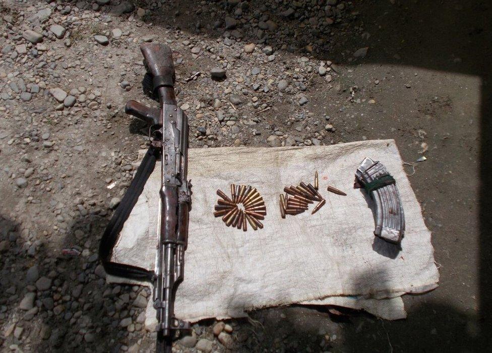 India market attack: Suspected rebels kill 13 in Assam - BBC News