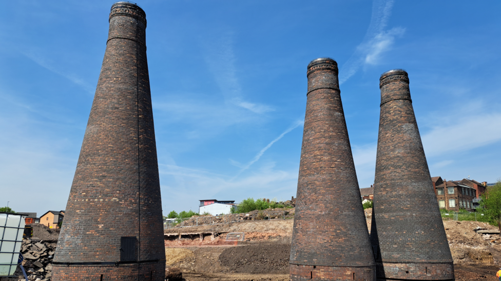 Burslem bottle kilns restored ahead of house building work - BBC News