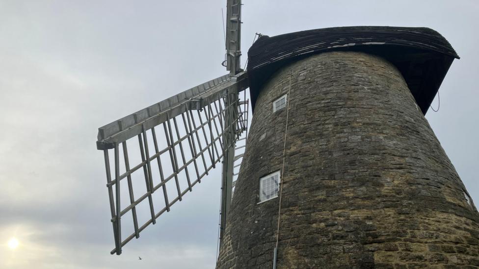 Historic windmill in Milton Keynes looks set to be restored - BBC News