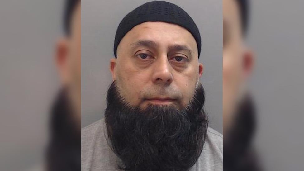 Bogus taxi driver jailed for Chester sexual assault - BBC News