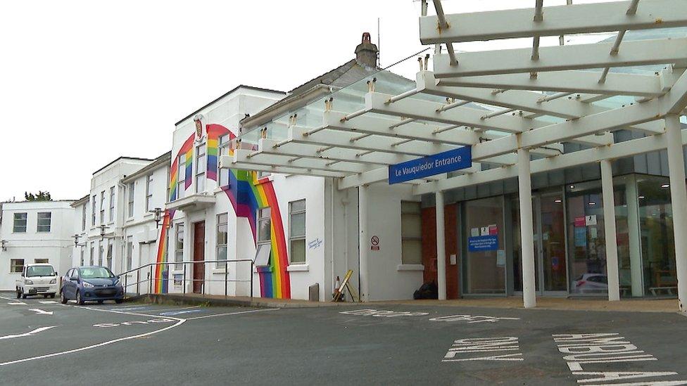 Guernsey inquest finds baby's death was natural causes - BBC News