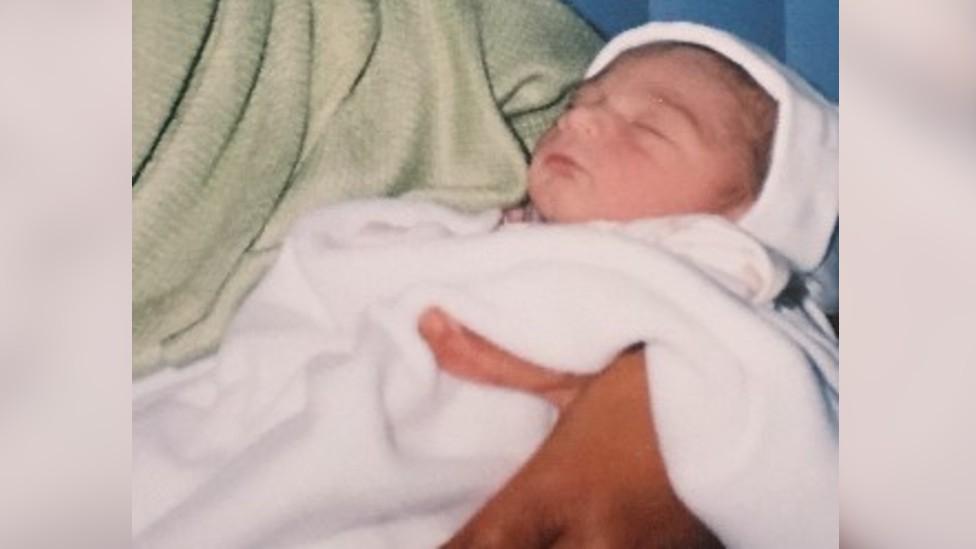 'Missed opportunities' in 2005 Ipswich Hospital baby death - BBC News