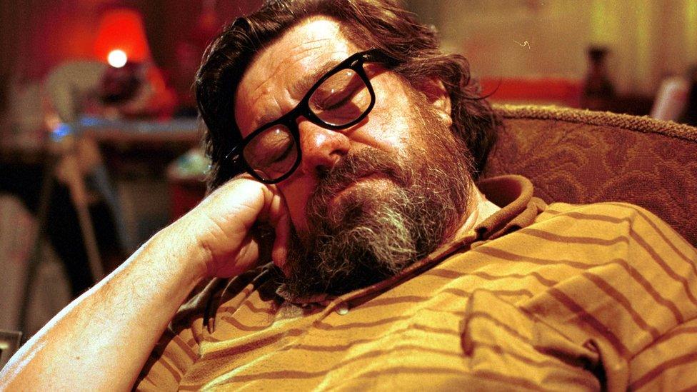 Liz Smith: Royle Family co-stars lead tributes - BBC News